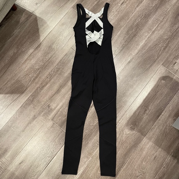 Fabletics | Pants & Jumpsuits | Rare Fabletics Lennox Cat Suit Onepiece ...